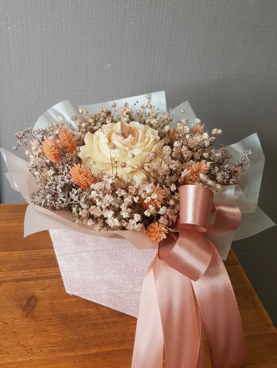 Аромасвеча, с деревянным фитилем, в подарочной упаковке, ручная работа