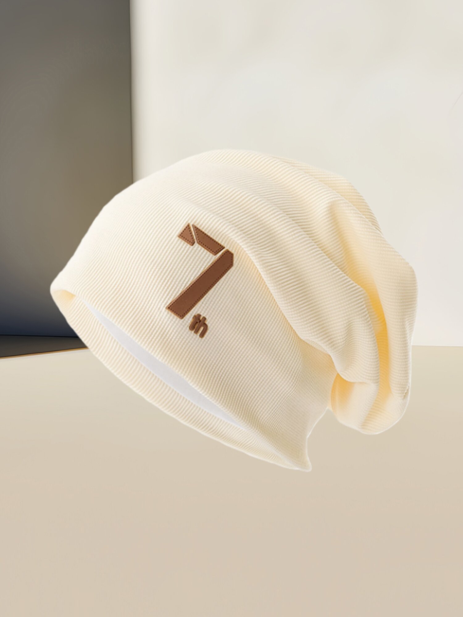 Шапка-бини Skully Clothing Company, мужская, удлиненная, двухслойная, с нашивкой, 1 шт