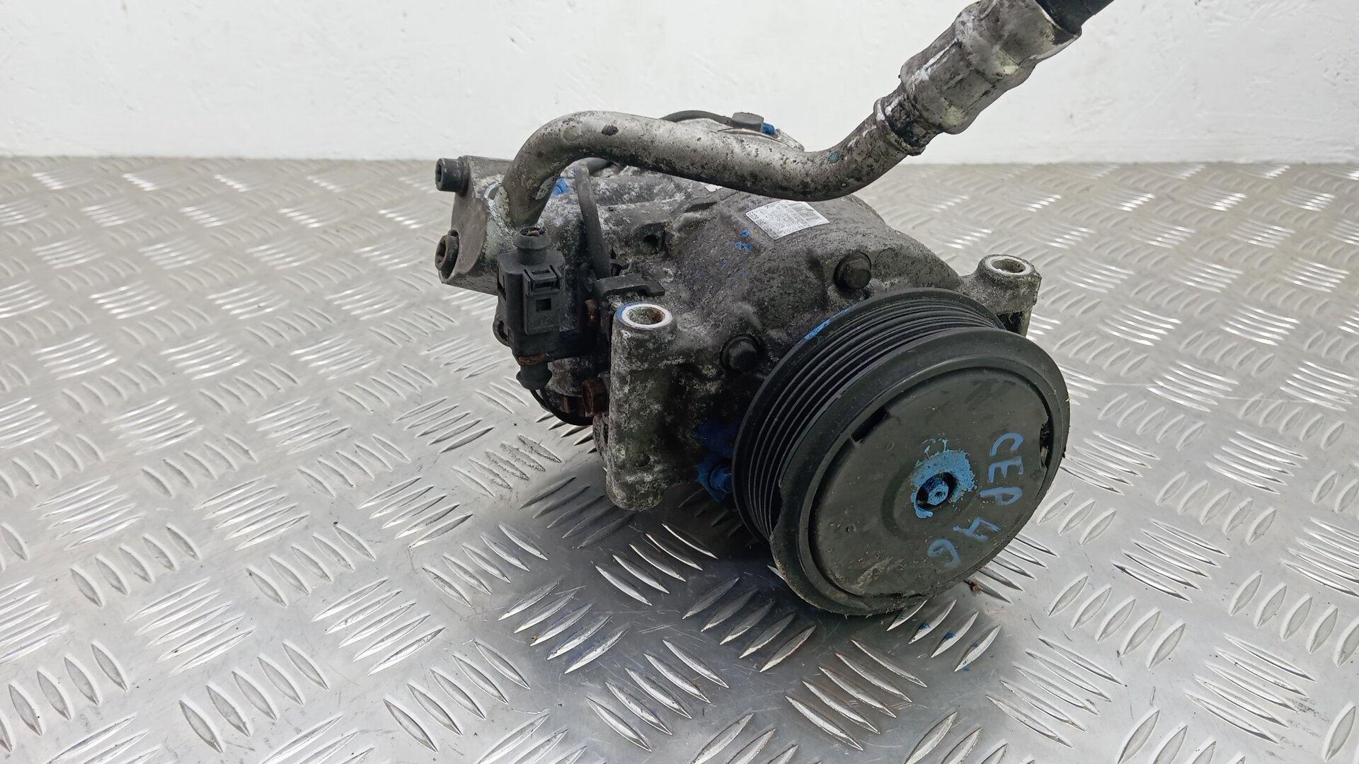 Компрессор кондиционера дизельный AUDI A6 C6, Номер 4F0260805S