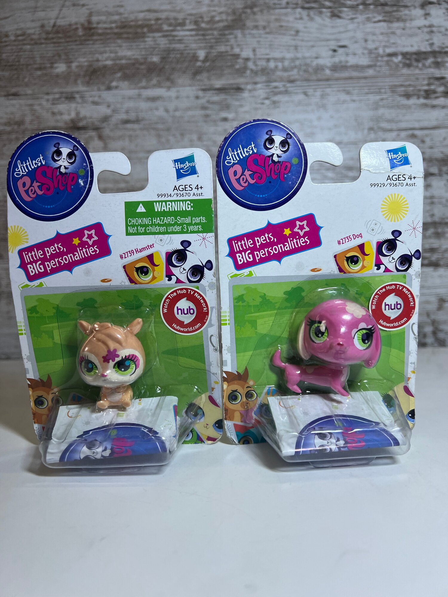 Набор фигурок Пет шоп , Pet Shop, в наборе 2 фигурки по 6 см от Hasbro, 2011 года!