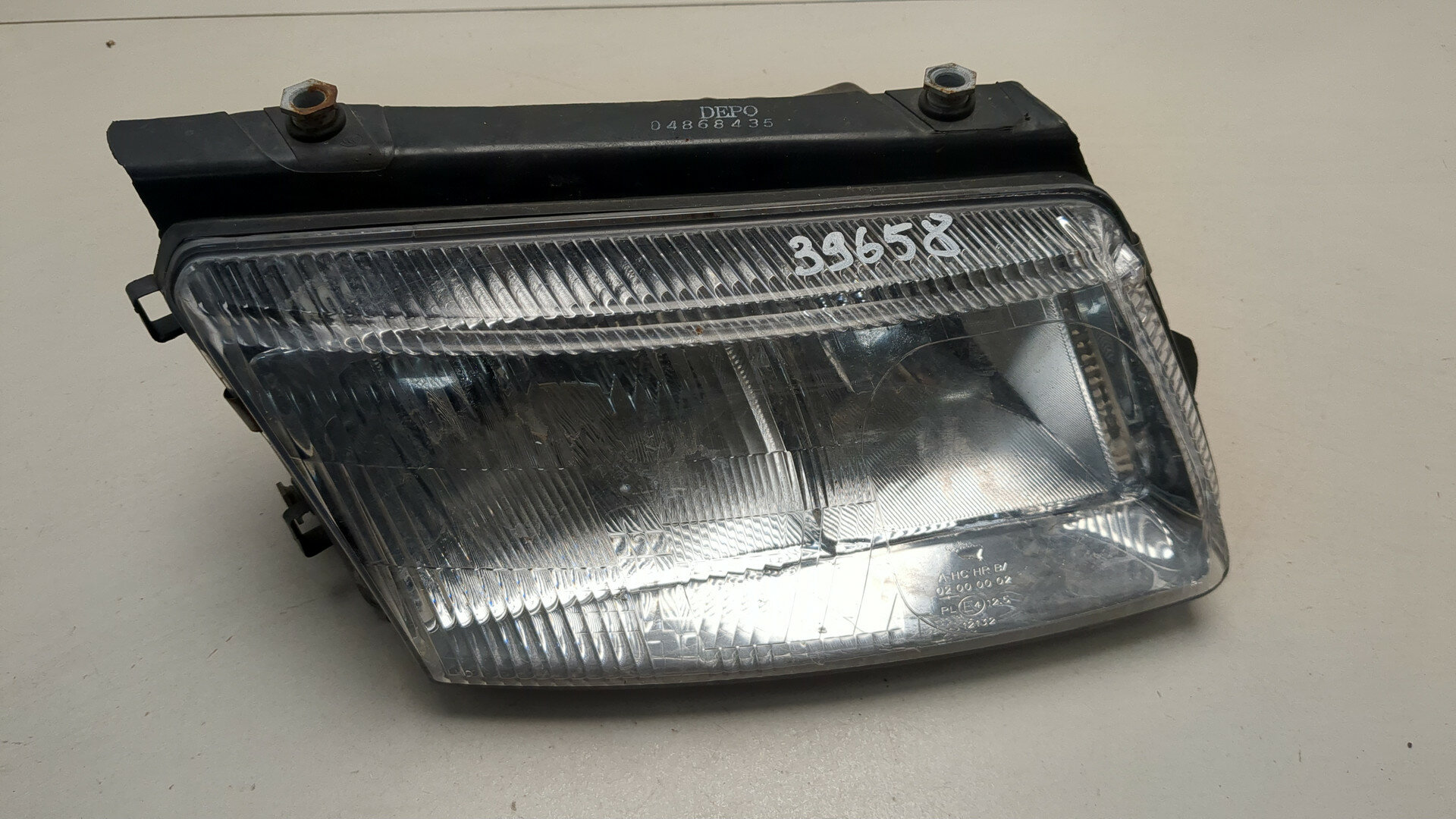 Фара (передняя) правая Volkswagen Passat 5 Б/У