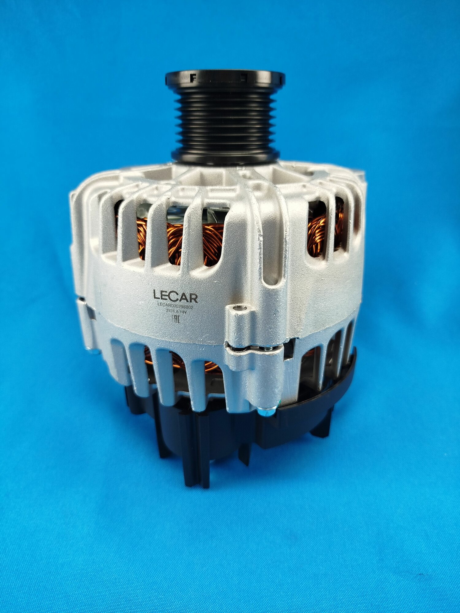 Генератор "LECAR" для автомобилей Renault Duster 12->, Nissan Terrano 14-> 7PK (120A)