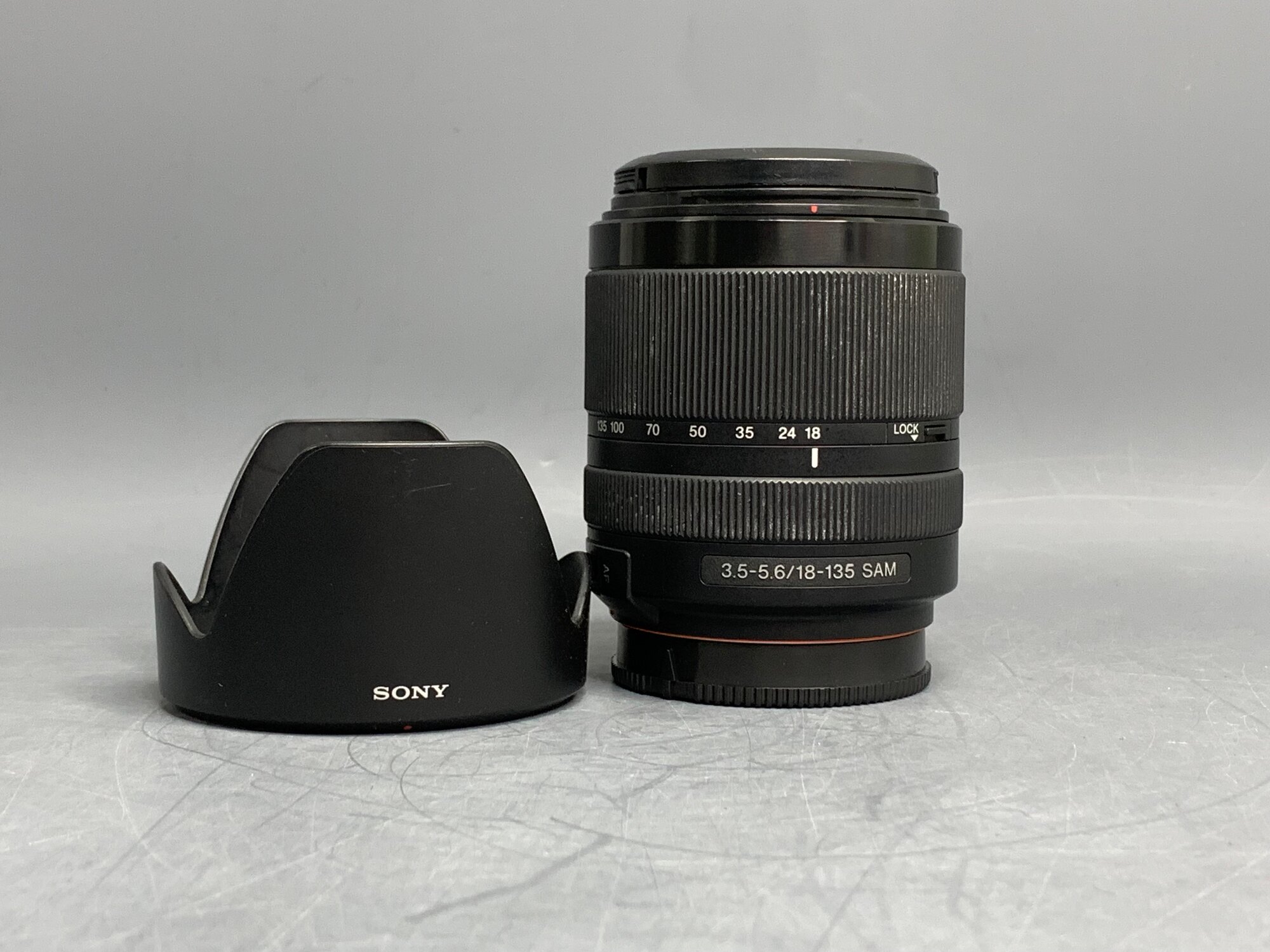 Sony DT 18-135mm 3.5-5.6 SAM