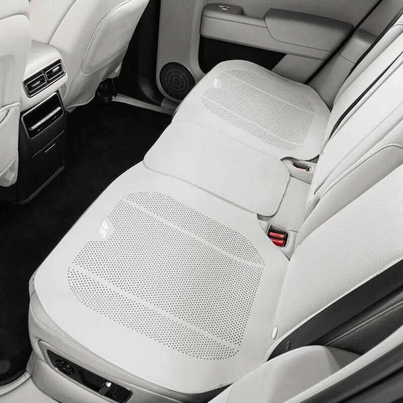 Автомобильный чехол на Задние сиденья, Перфорированная экокожа, 1 шт.