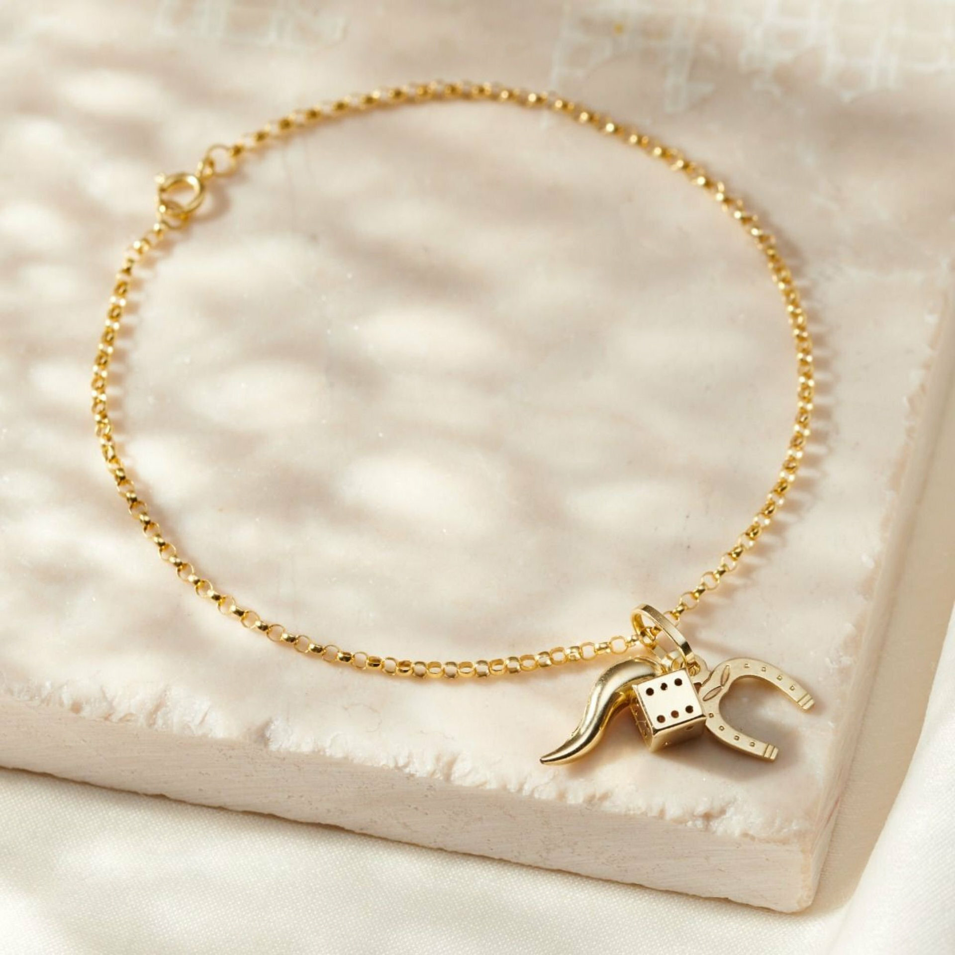 Браслет для гадания, YM Кости Лошадьяное копытце 2024 Элегантный Женский