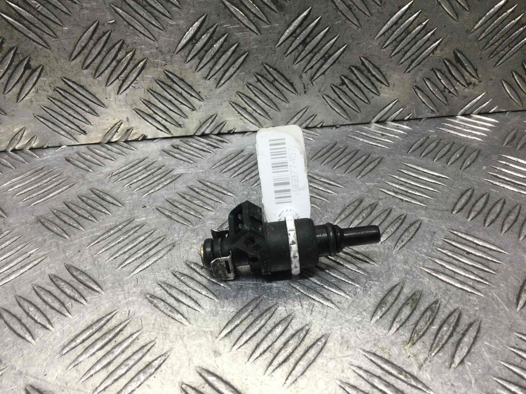 Б/У Форсунка Audi A3 8L (1996-2000) 2000 г.