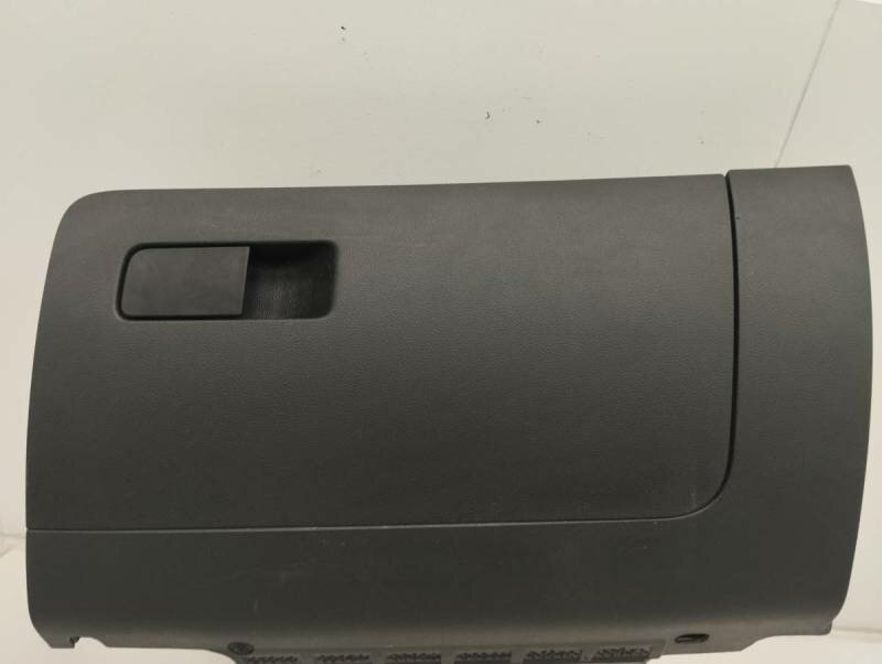 Бардачок Skoda Rapid 2012-2020