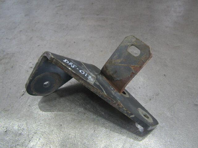 Кронштейн глушителя DAF XF 105
