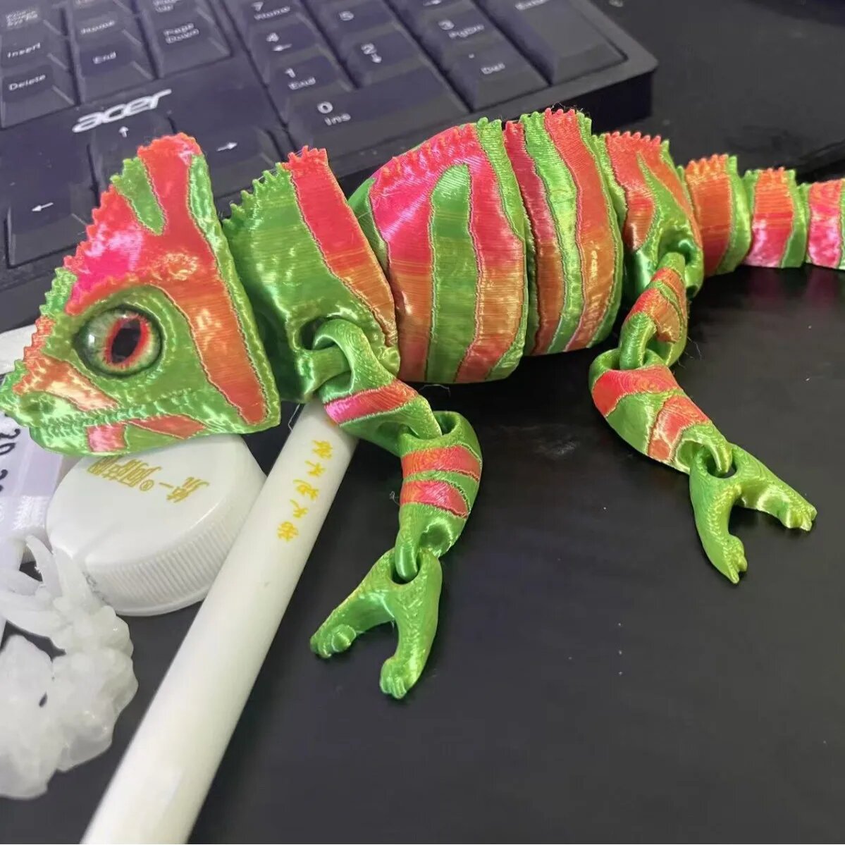 3D Фигурки Дракона-Хамелеона из пластика 22cm red