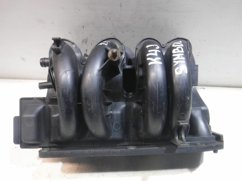Впускной коллектор Renault Symbol 7700273860