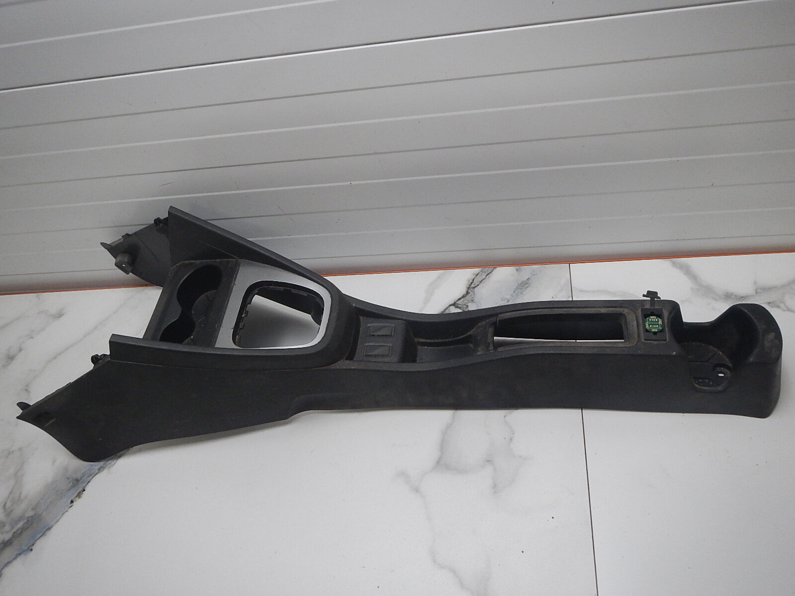 Б/У Консоль, ВАЗ (VAZ)-LADA XRAY LADA XRAY (15-) Грязная, следы ремонта. 617375 LADA арт. 969103491R