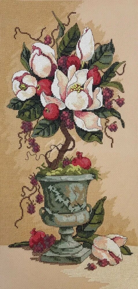 Набор для вышивания крестом Клубок Желаний "Чаша с магнолией " Арт. 3057