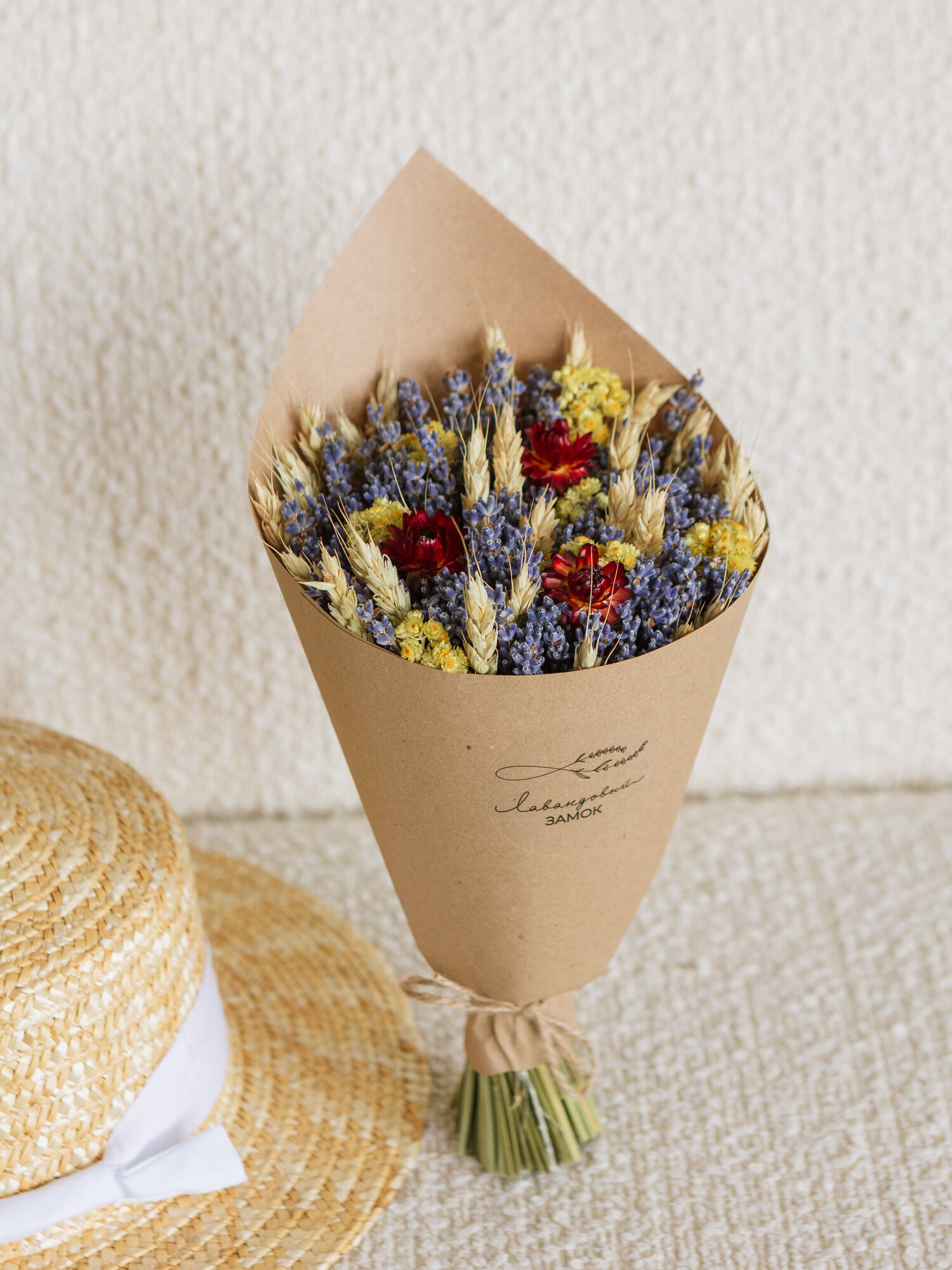Лавандовый замок Букет из сухоцветов лаванды и гелихризума