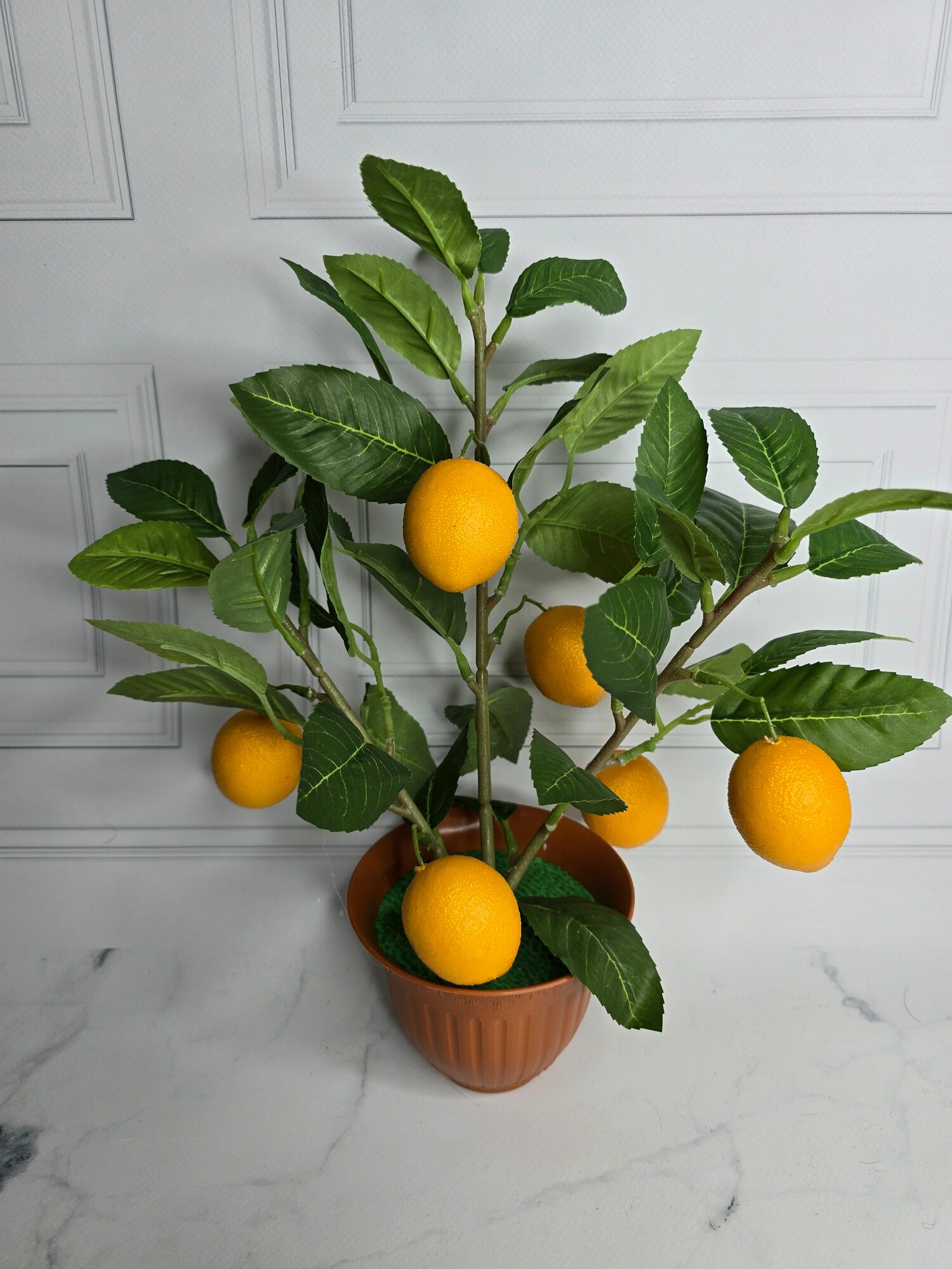 Искусственное дерево лимонное в горшке