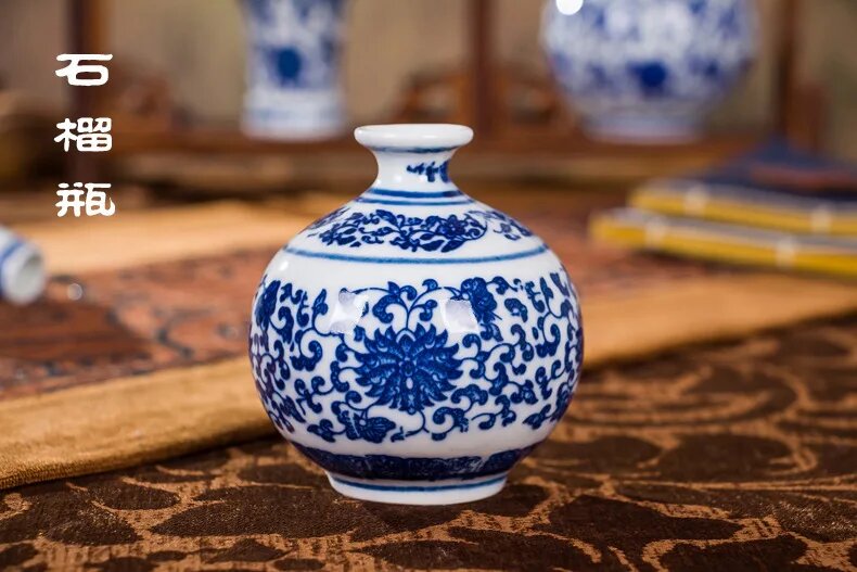 Винтажная сине-белая фарфоровая ваза, Синий