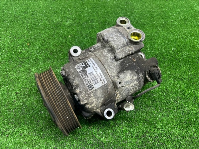 Компрессор кондиционера Opel Astra J хэтчбек 13250608