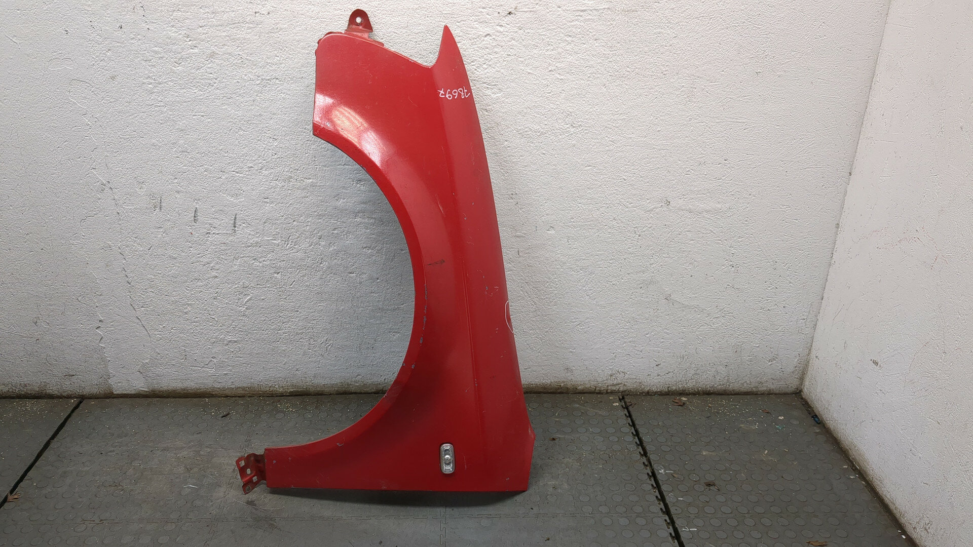 Крыло левое переднее Audi A4 (B7) Б/У