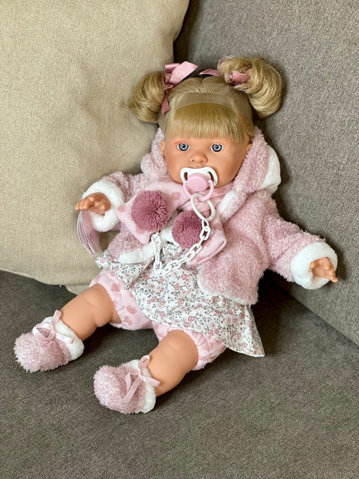 Кукла Llorens мягконабивная 42 см Alexandra