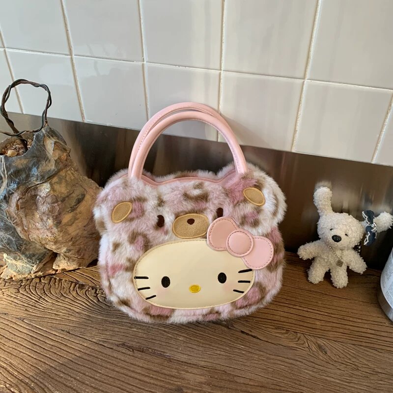 Милая мультяшная сумка Hello Kitty в девичьем стиле, плюшевая сумка 2025 года, новая сумка для повседневного использования, через плечо или кроссбоди