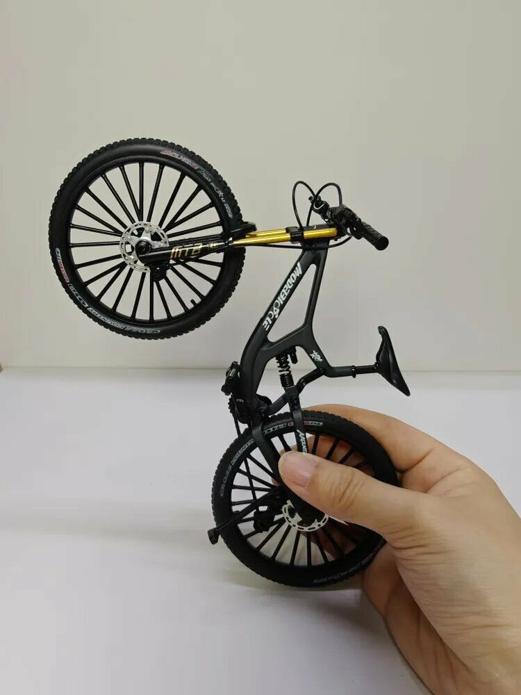 Модельный велосипед из сплава Игрушечные подарки для мальчика (1: 8)