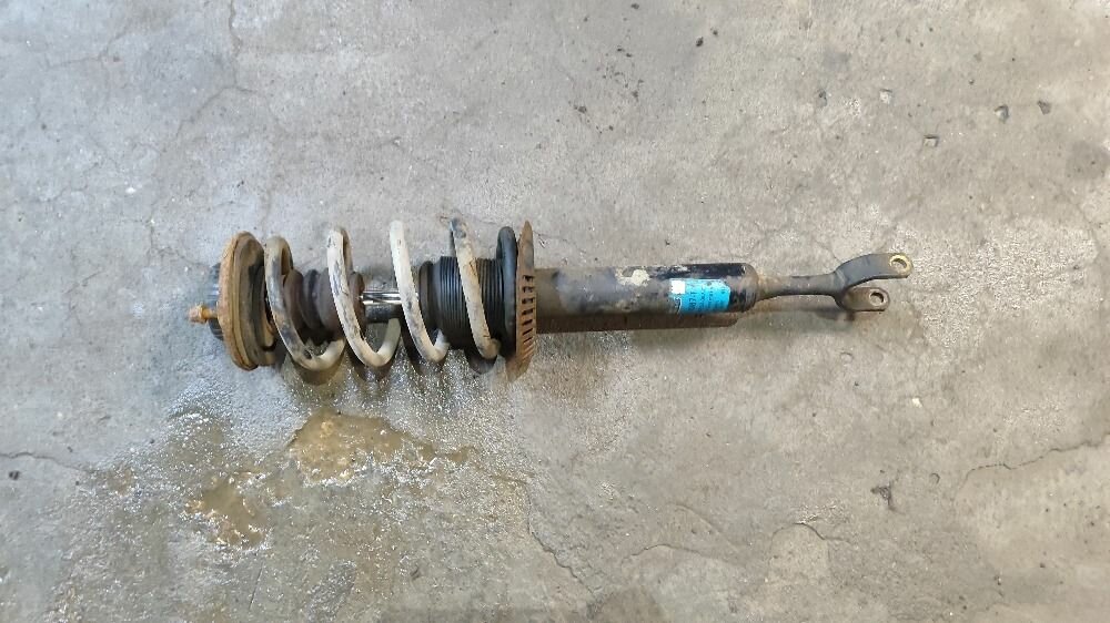 Амортизатор передний в сборе VW Passat B5 33087F