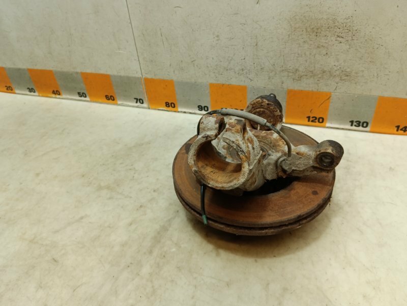 Б/У в сборе со ступицей, ступица Кулак поворотный Ford Transit 2006 7 Перед. Лев. 465607 FORD арт. 1743037