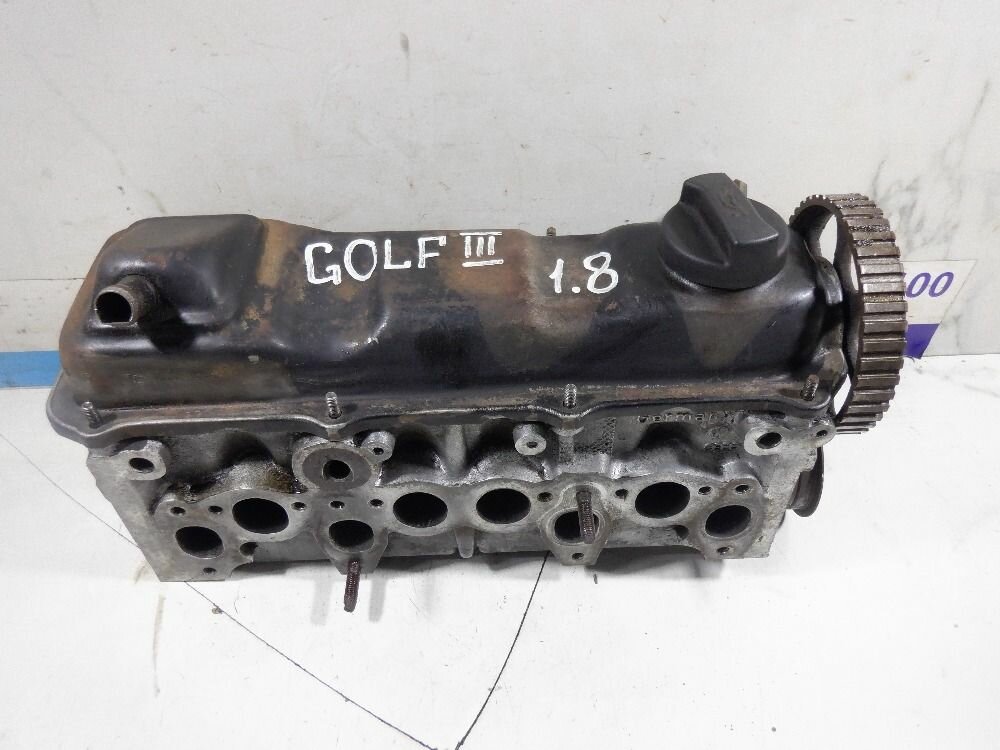 Головка блока цилиндров VW Golf III 026103373Q