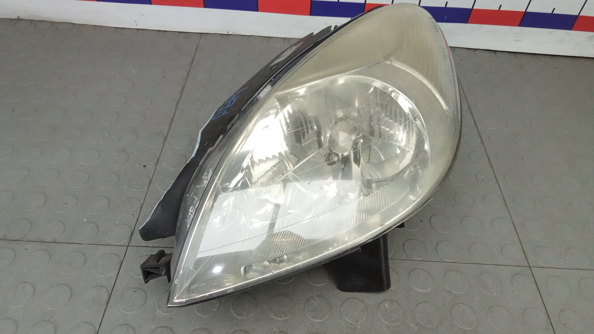 Фара левая CITROEN XSARA PICASSO