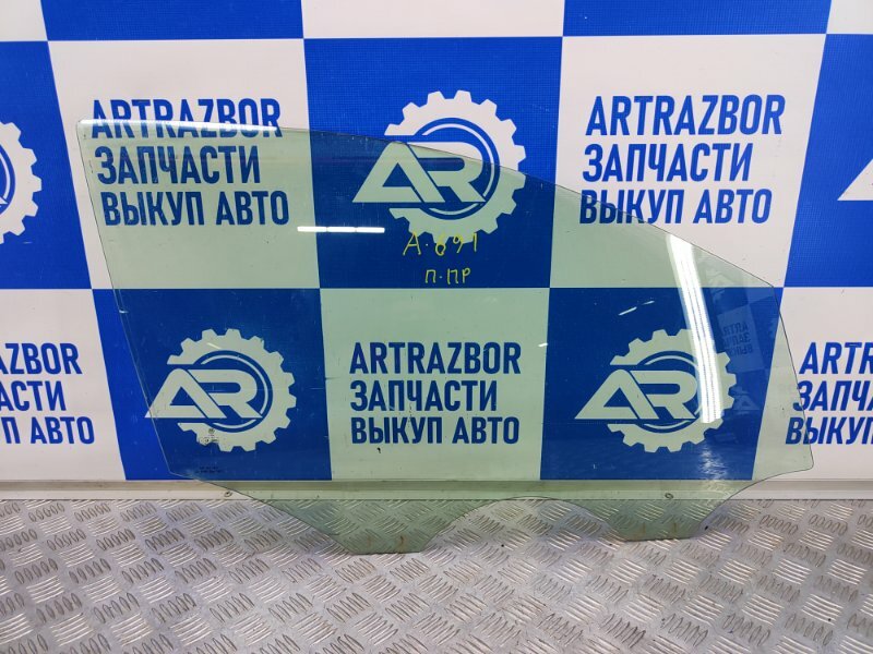 Б/У Стекло двери передней правой Volkswagen Polo 5 MK5 / Фольксваген Поло 5 MK5 1.6 CFN 105 Л.С. седан 2011