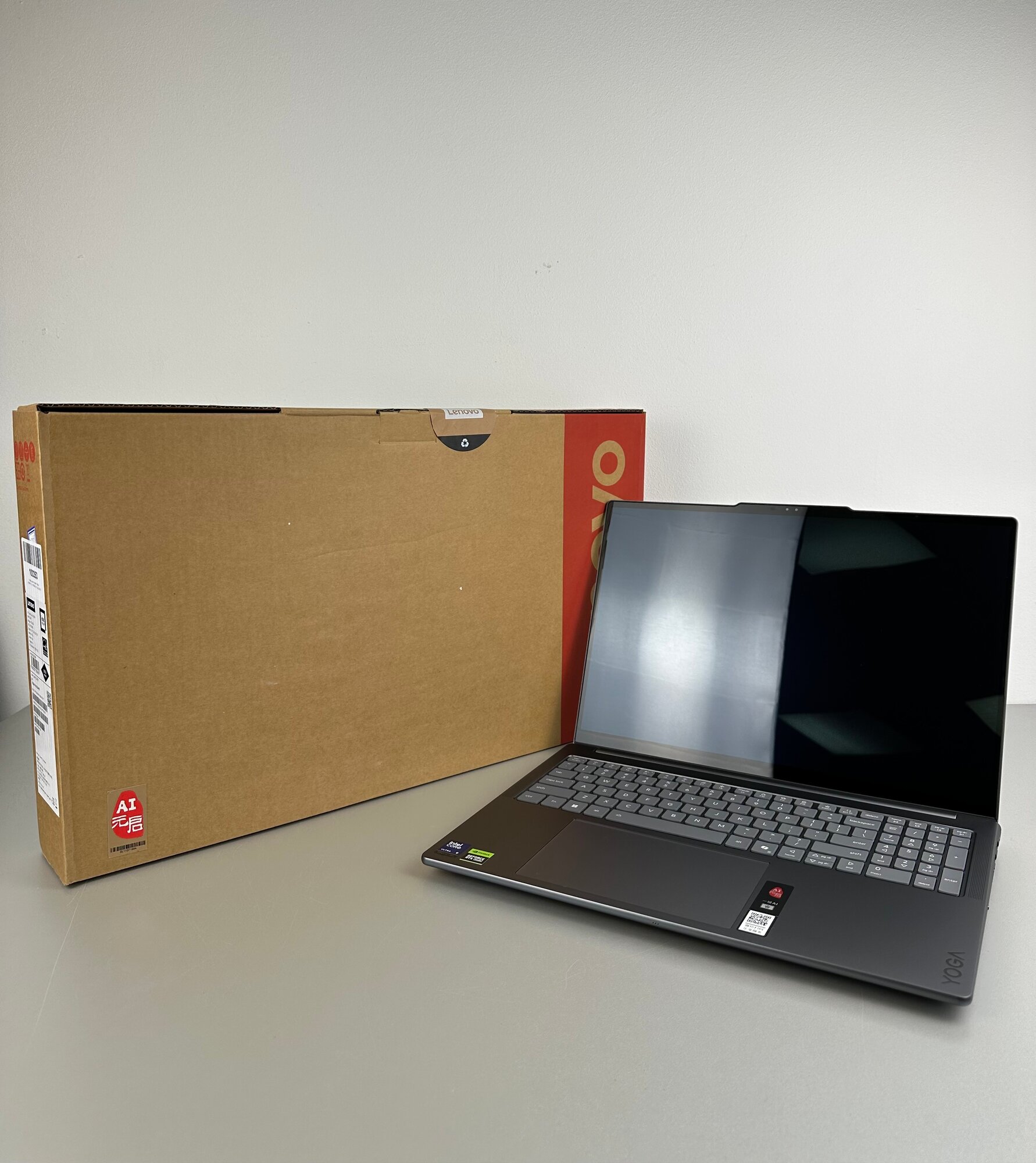 Ноутбук Lenovo Yoga Pro 9 (Yoga Pro 16) / Ultra 9 285H, 64GB, 2TB, RTX5070, 3.2K, Touch