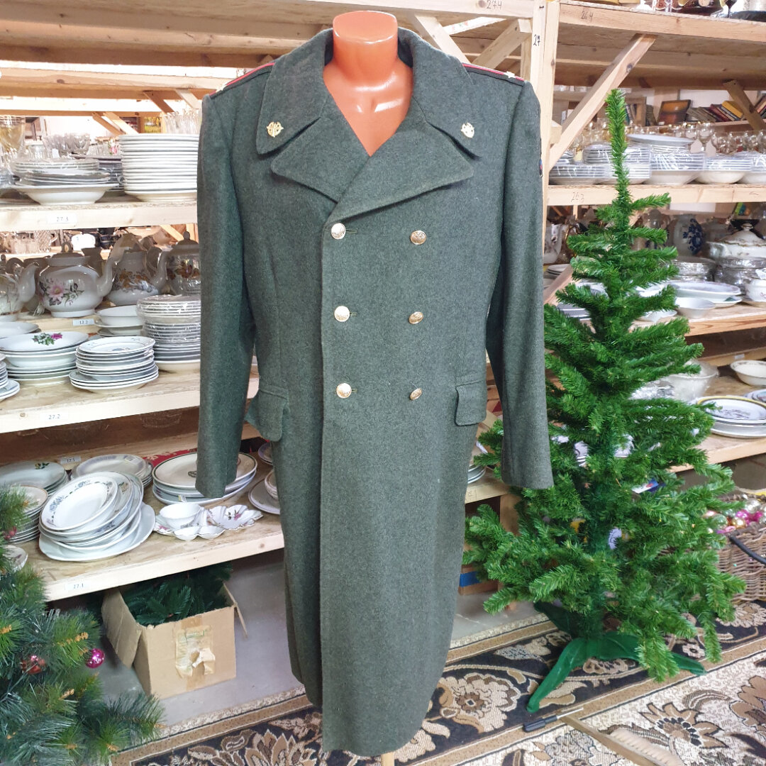 Плащ шинель военный, шерстяной, длина 105 см, полуобхват груди 60 см. Винтаж, СССР.