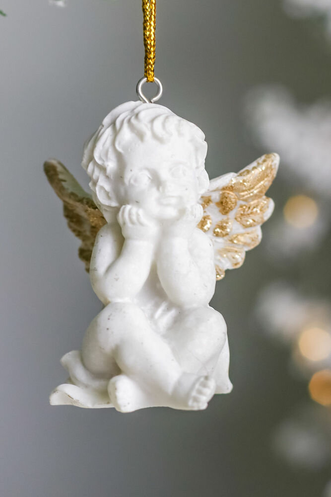 Ёлочная игрушка мечтающий ангел с золотистыми крылышками, полистоун, 6 см, Edelman 1123155-2