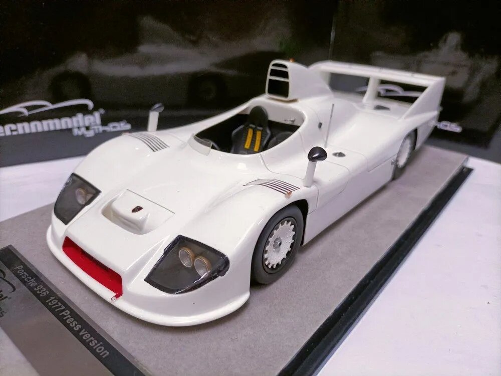 Коллекционная модель тестовой версии под давлением Porsche 936 для Ле-Мана 1977 года, масштаб 1:18