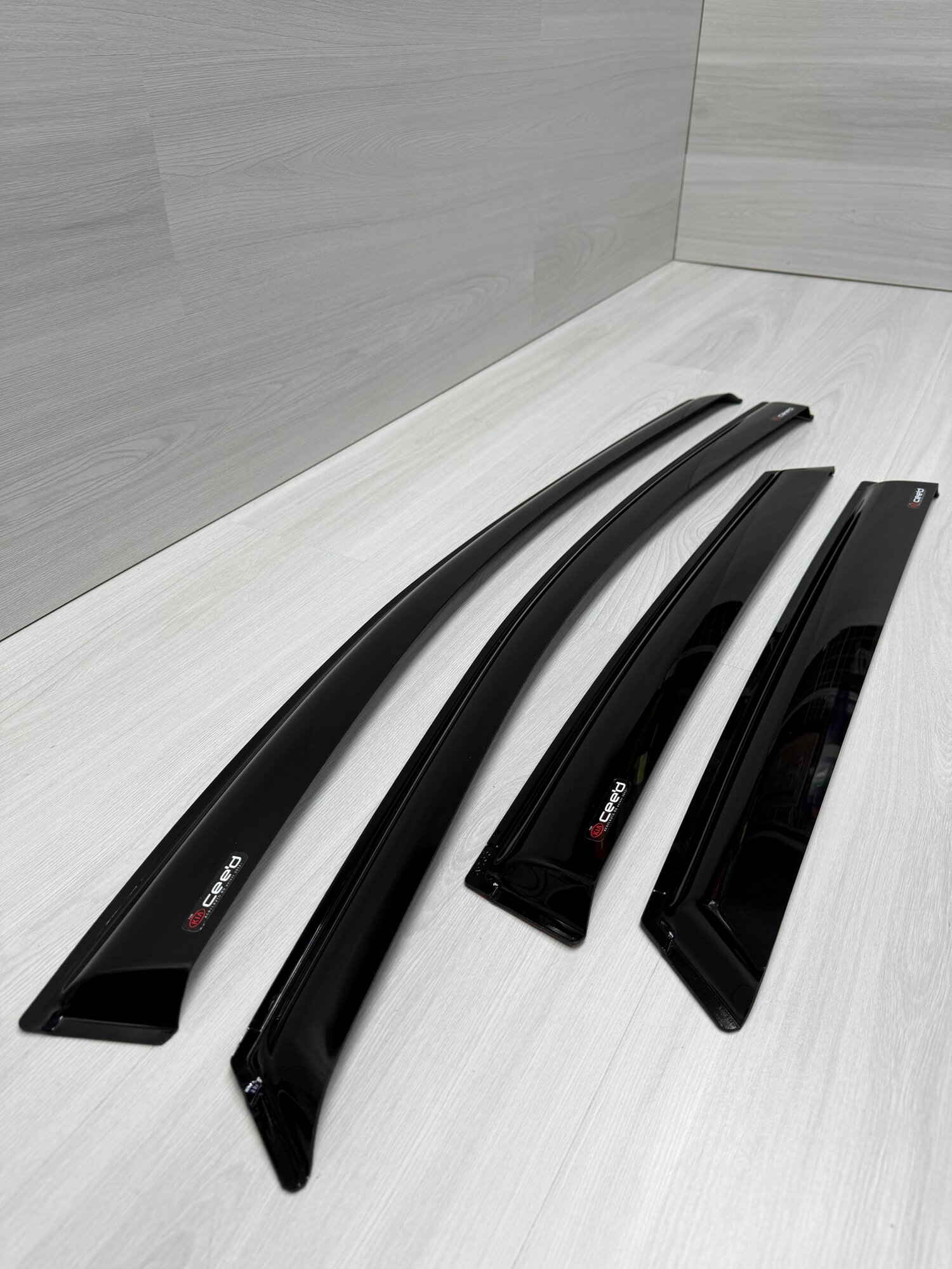 Дефлекторы (ветровики) окон на Kia Ceed 2012-2018 Сид (Универсал)