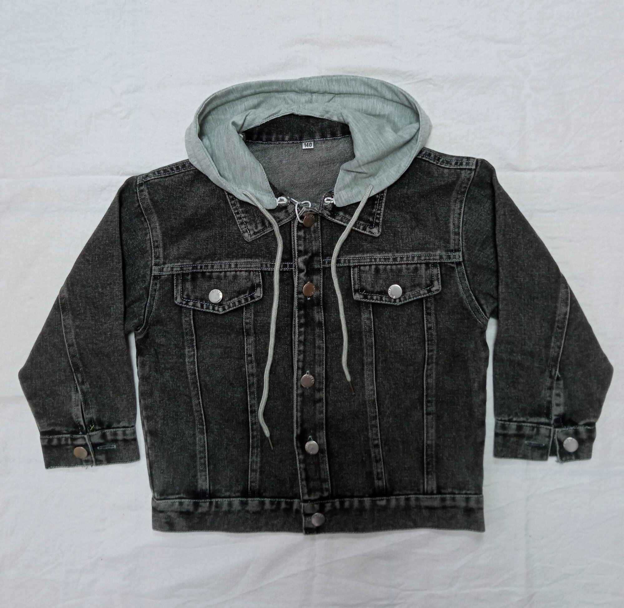 Куртка джинсовая