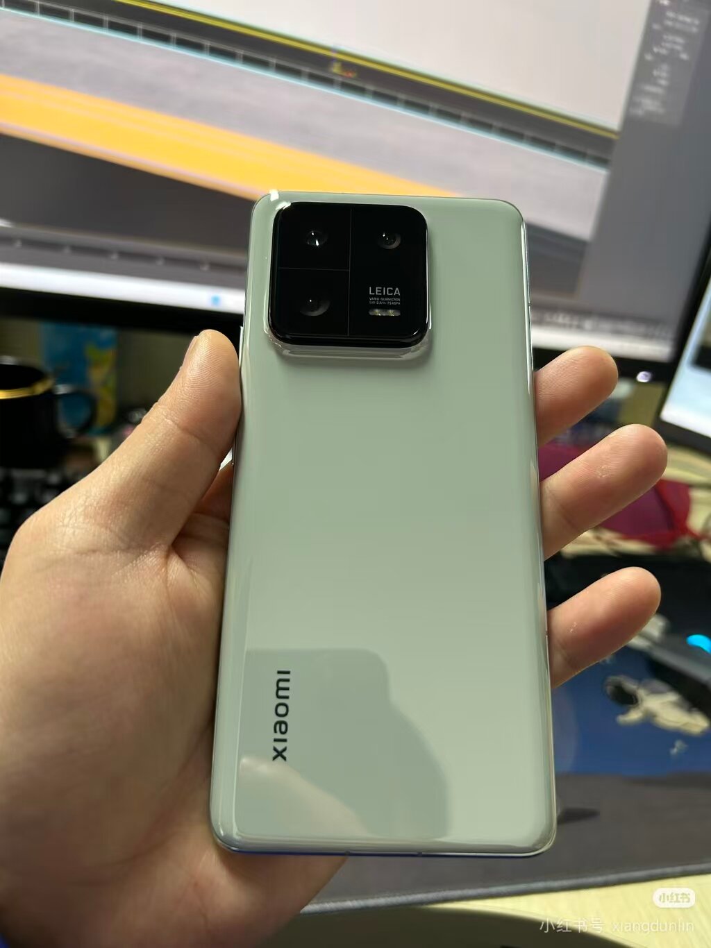 Смартфон Xiaomi 13 Pro 5G 8/256 ГБ Зелёный Qualcomm Snapdragon 8 Gen 2