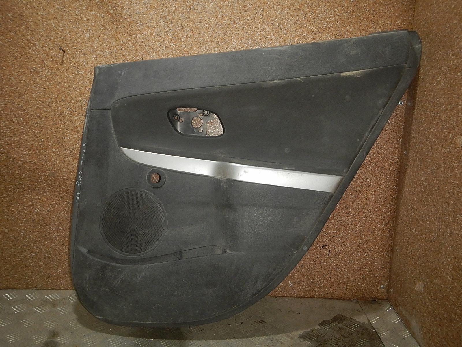 Б/У Обшивка двери задней правой, KIA (Киа)-CEED (12-) KIA CEED (12-18) Мех. стеклоподъемник Царапины 307882 Hyundai-KIA а...