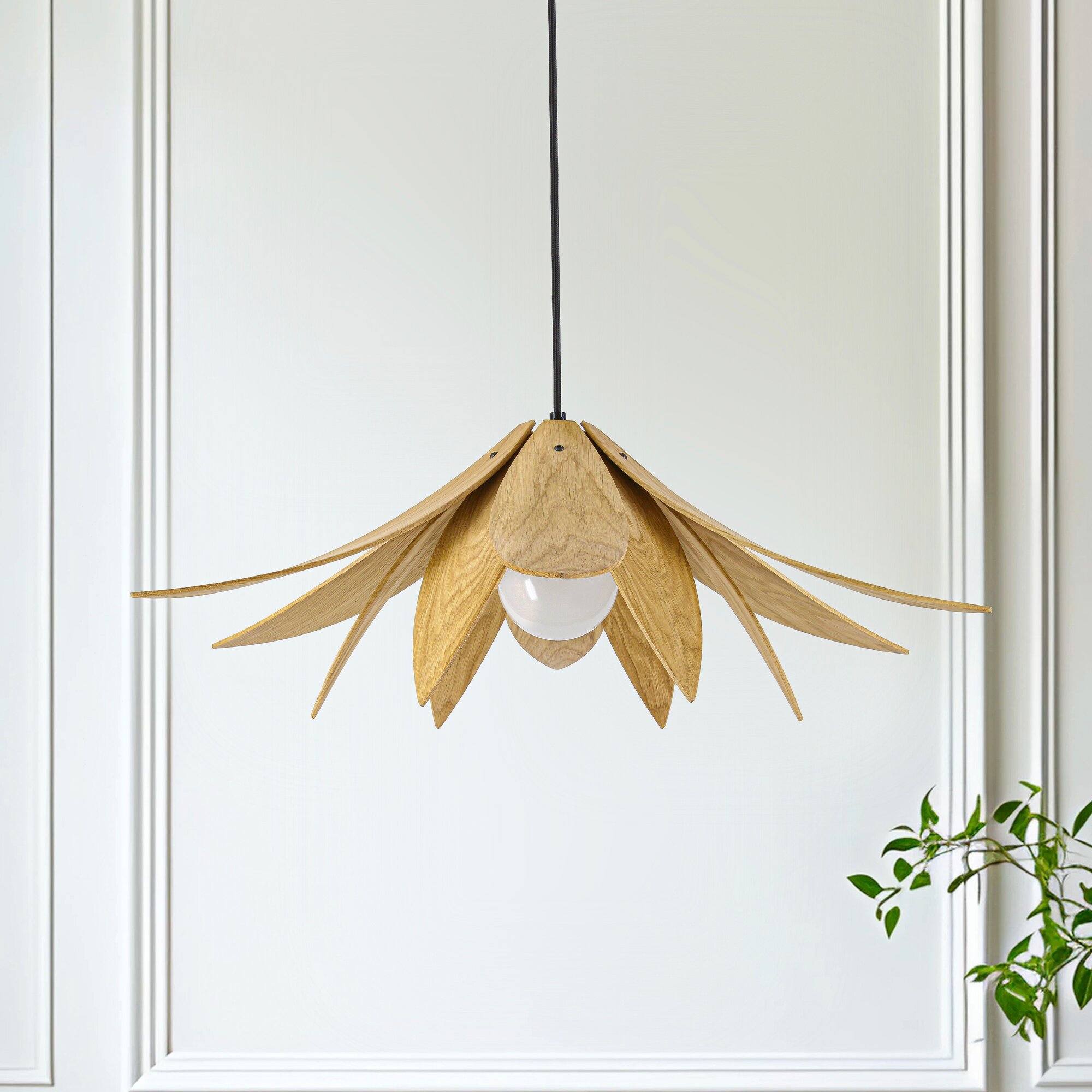 Светильник потолочный подвесной Inlight Lily, люстра подвесная деревянная