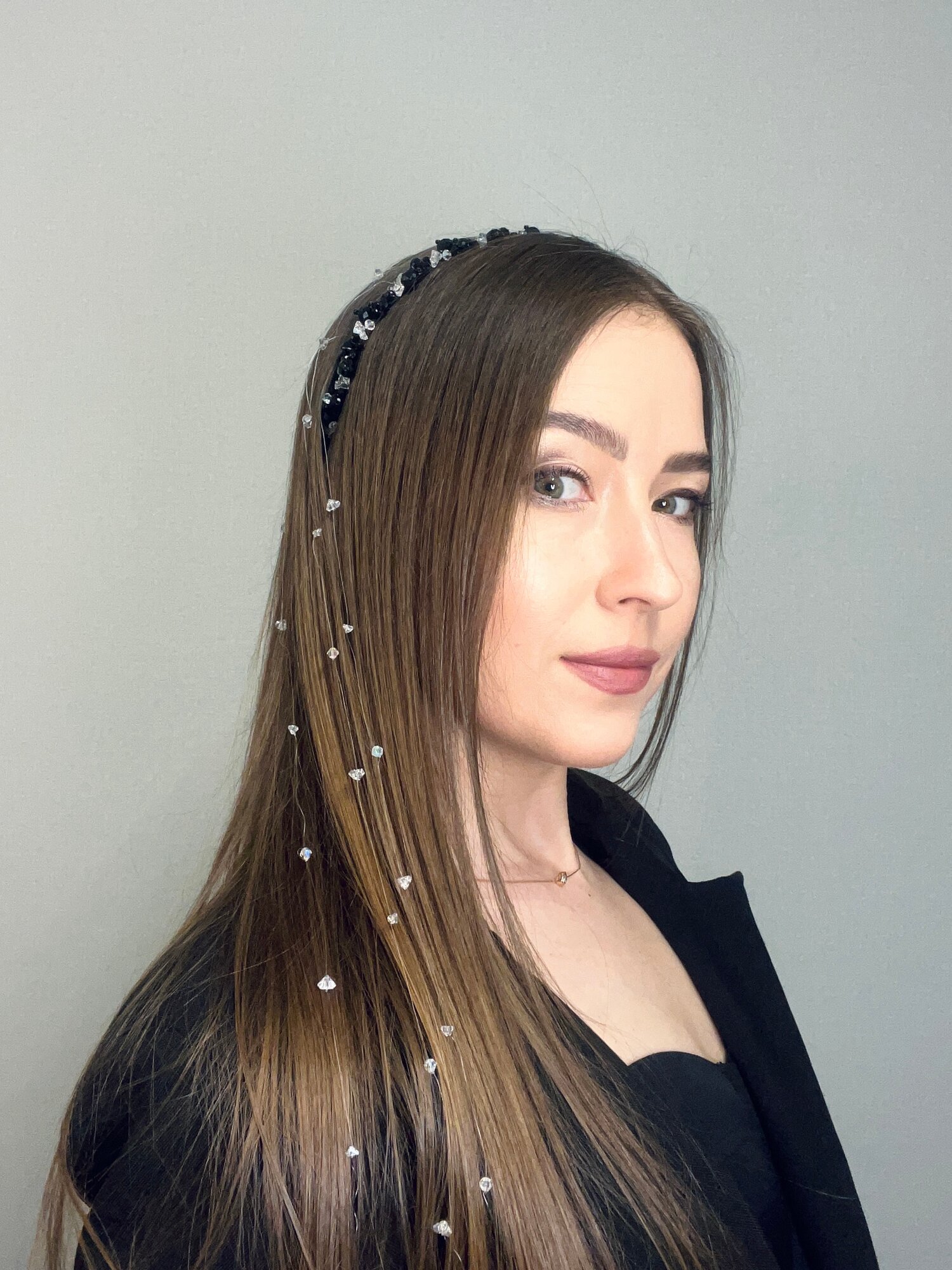 Ободок фата из нитей с хрустальными бусинами, тика