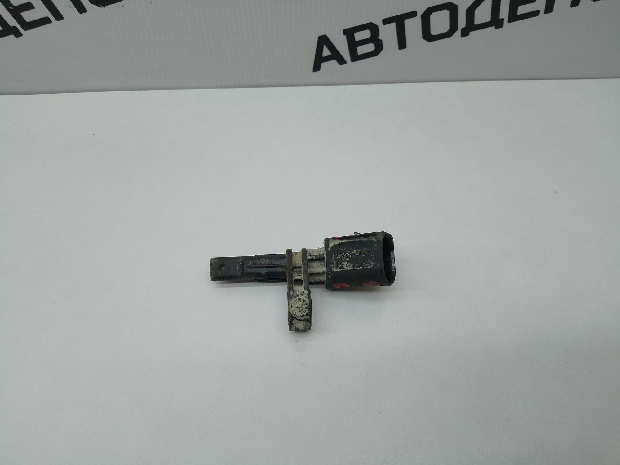 Датчик ABS п/п Volkswagen Golf MK5