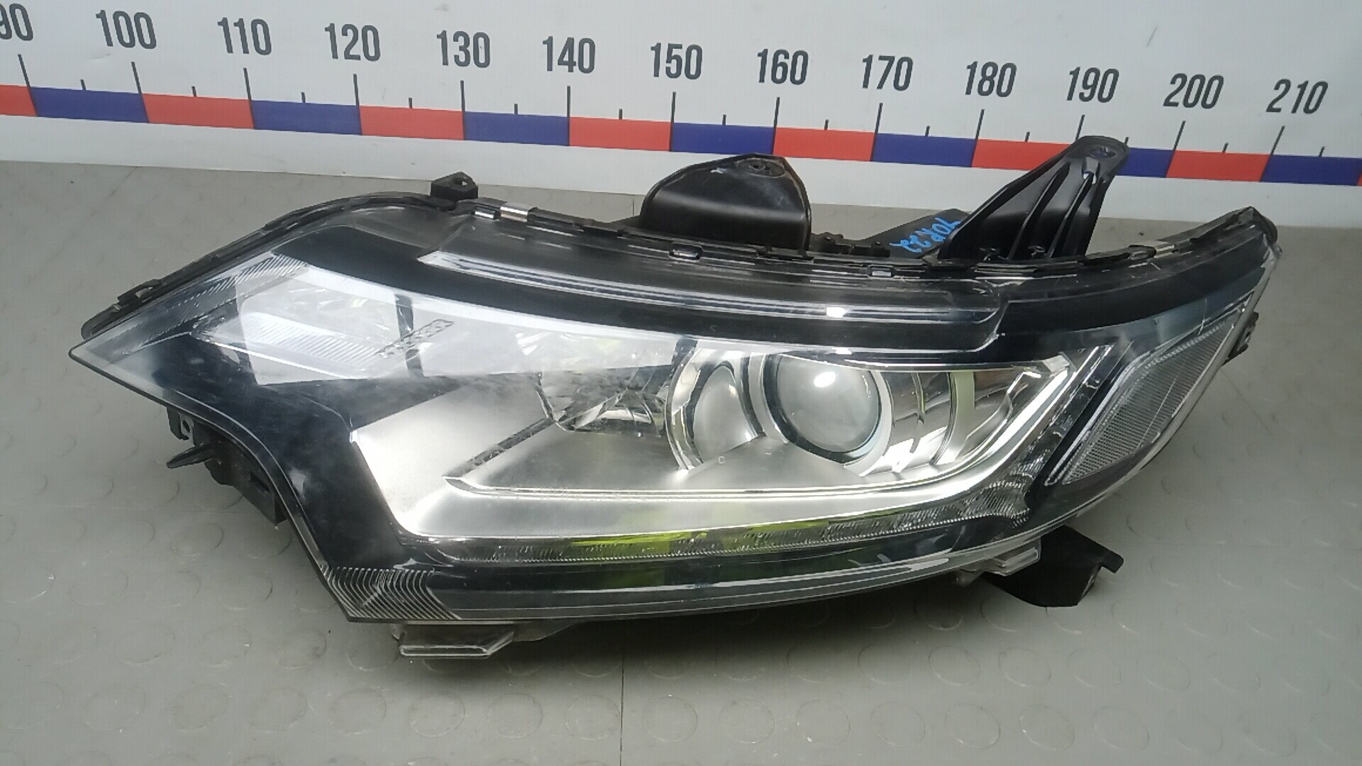 Фара левая MITSUBISHI OUTLANDER 3 GF0W, Номер 8301C855