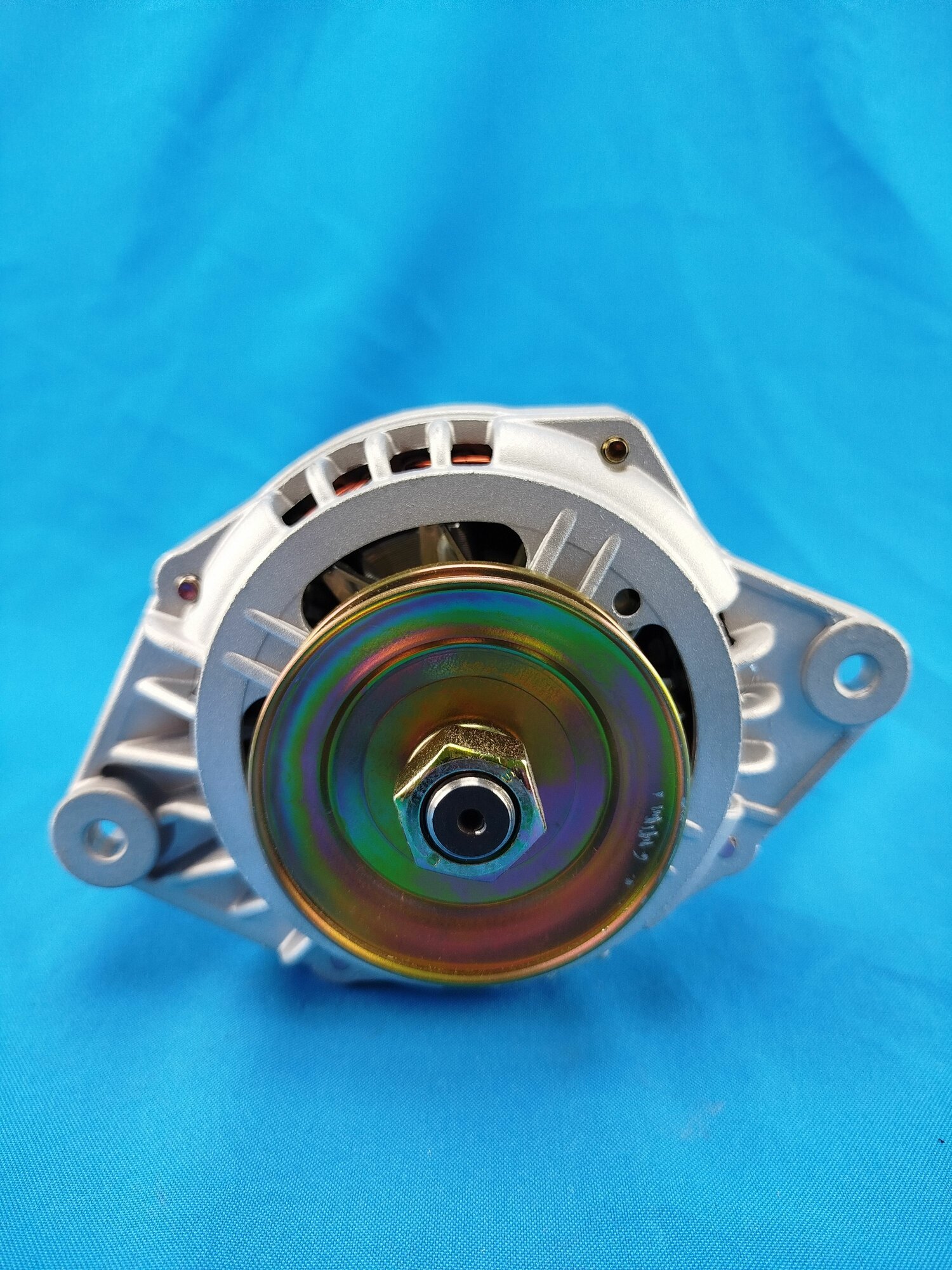 Генератор "КЗАТЭ" для автомобилей ВАЗ 21214, 21073инж. (80А) (эконом)