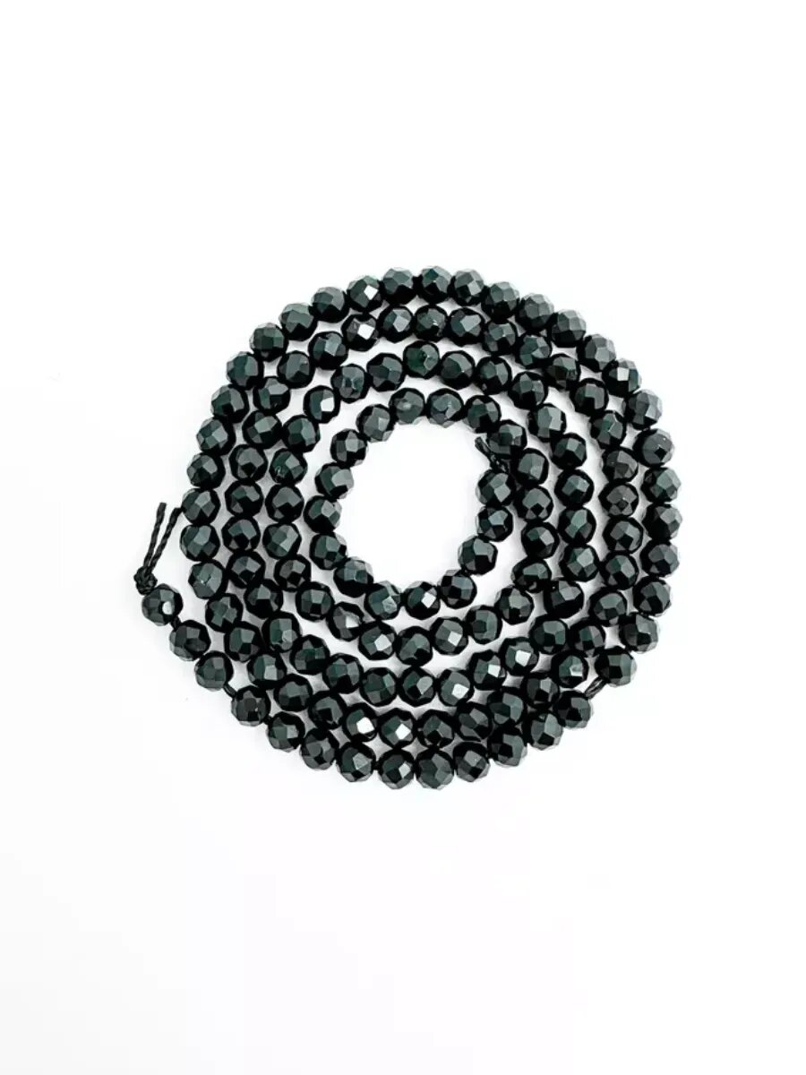 0760 Камешки в ювелирной огранке поделочные черные 3 мм 1 шт