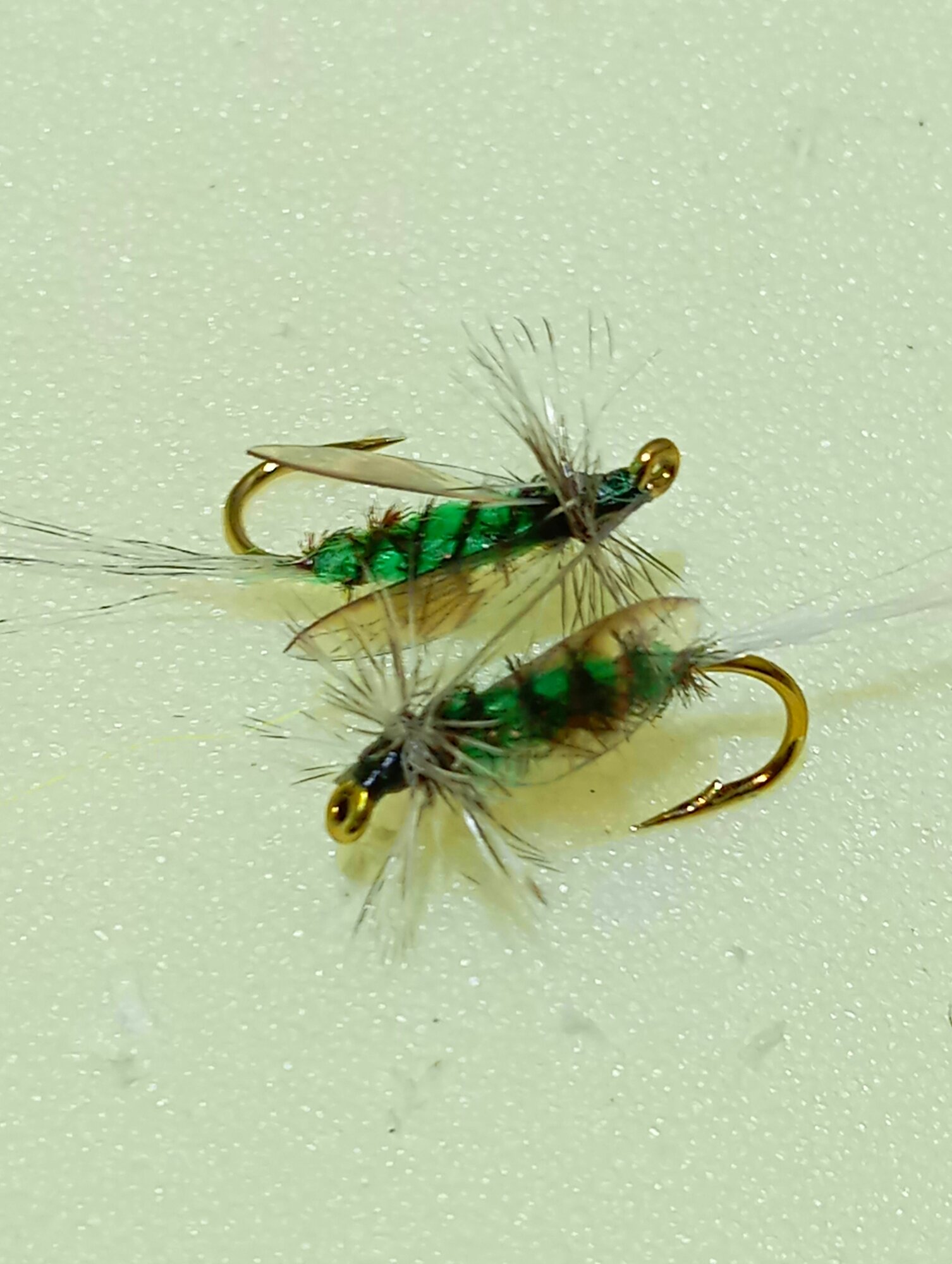 Мушка на хариуса 2 штуки.