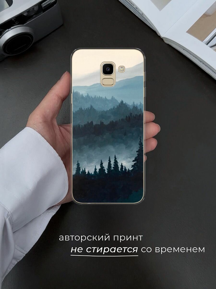 Чехол на Samsung Galaxy J6 2018 / Самсунг Галакси Джей 6 2018 с принтом "Туманные горы" — фото 1