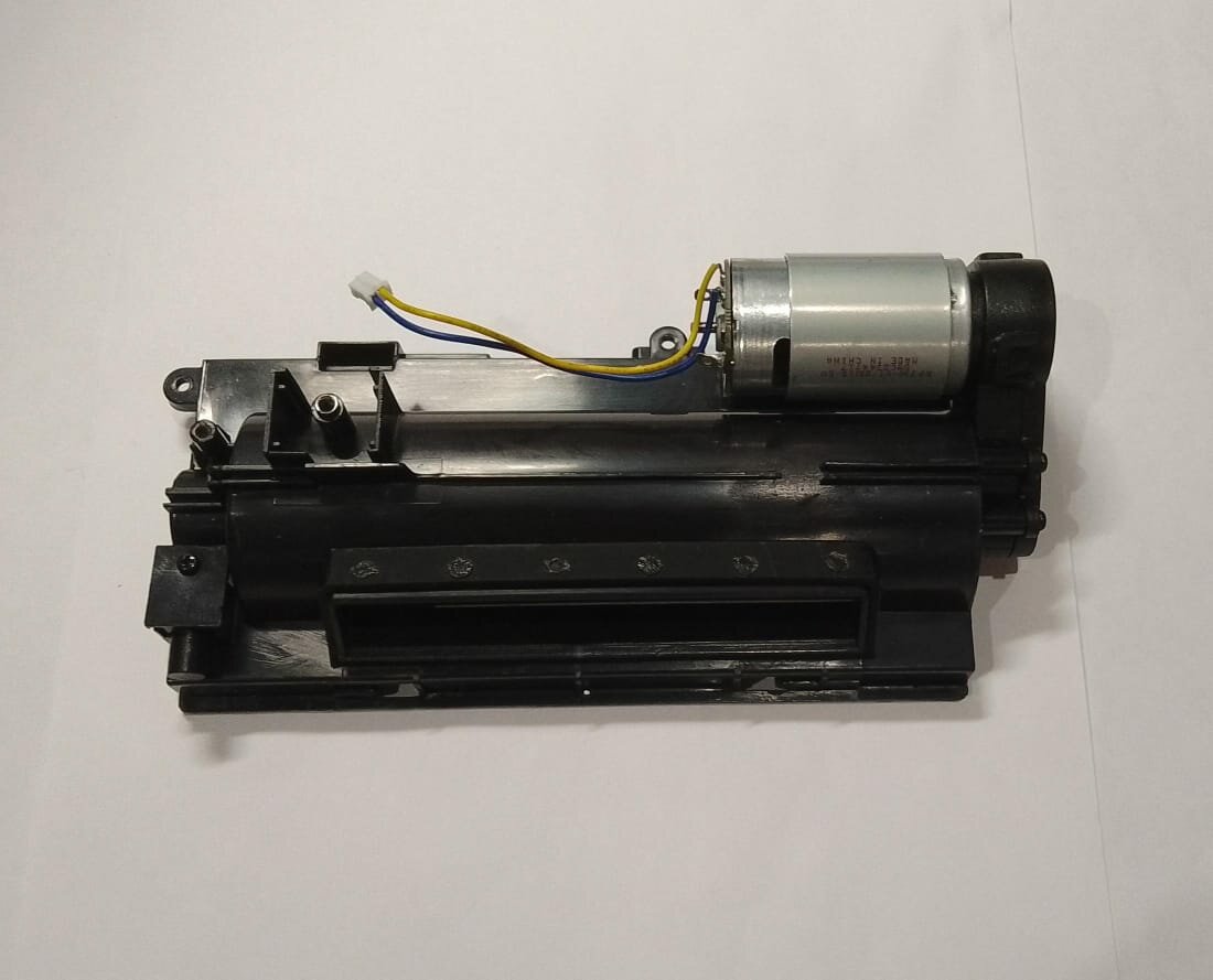 Мотор (двигатель) в сборе с редуктором в корпусе для центральной щетки робота пылесоса Hyundai H-VCRQ90 (H-VCRQ90-OSP)