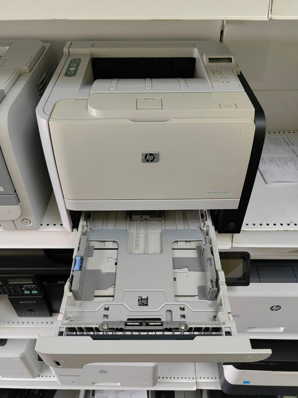 Принтер лазерный HP LaserJet P2055dn сетевой, автоматическая двусторонняя печать — фото 1