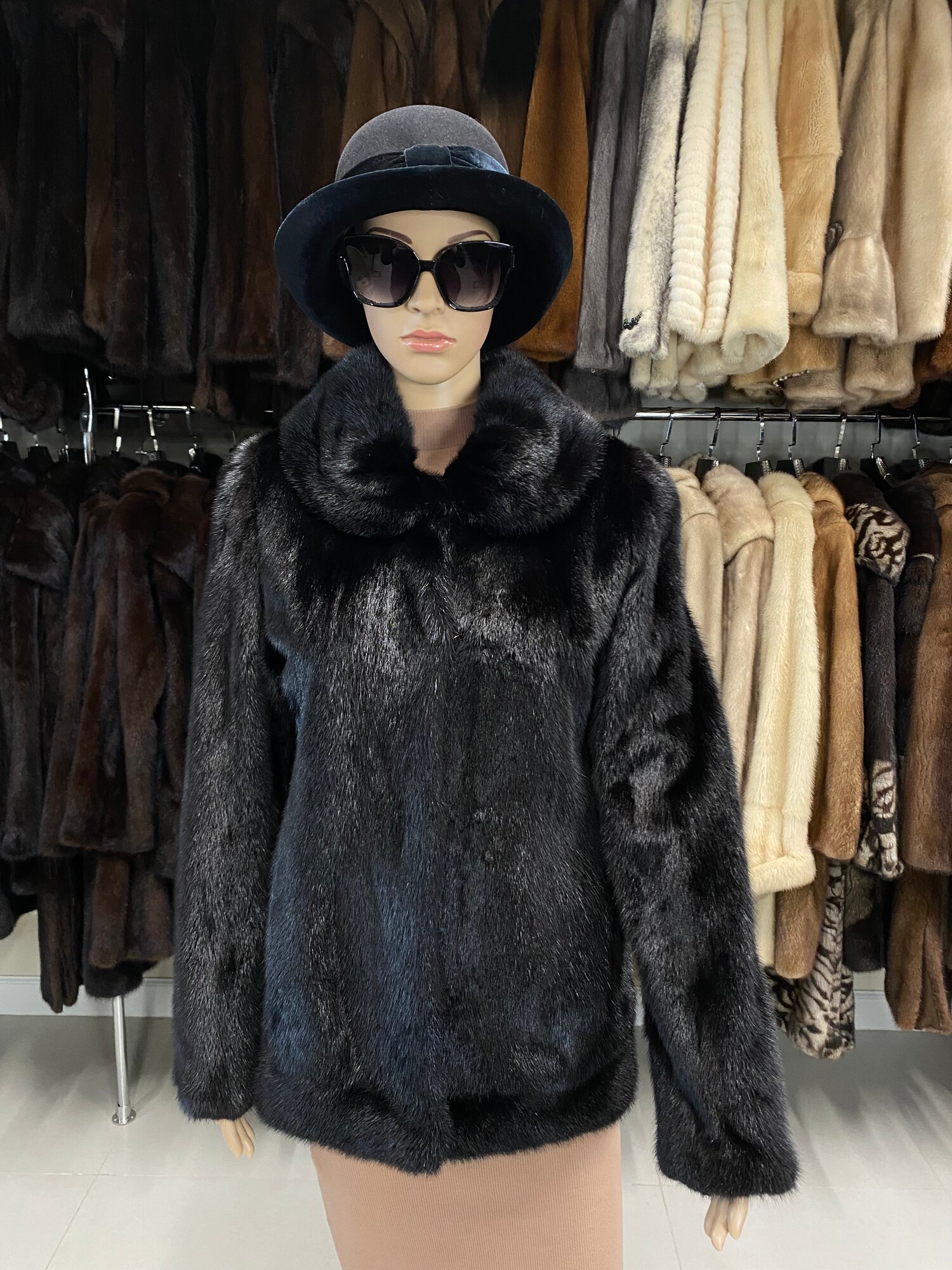 Шуба. Автоледи с воротом. Норка 42-44 р.