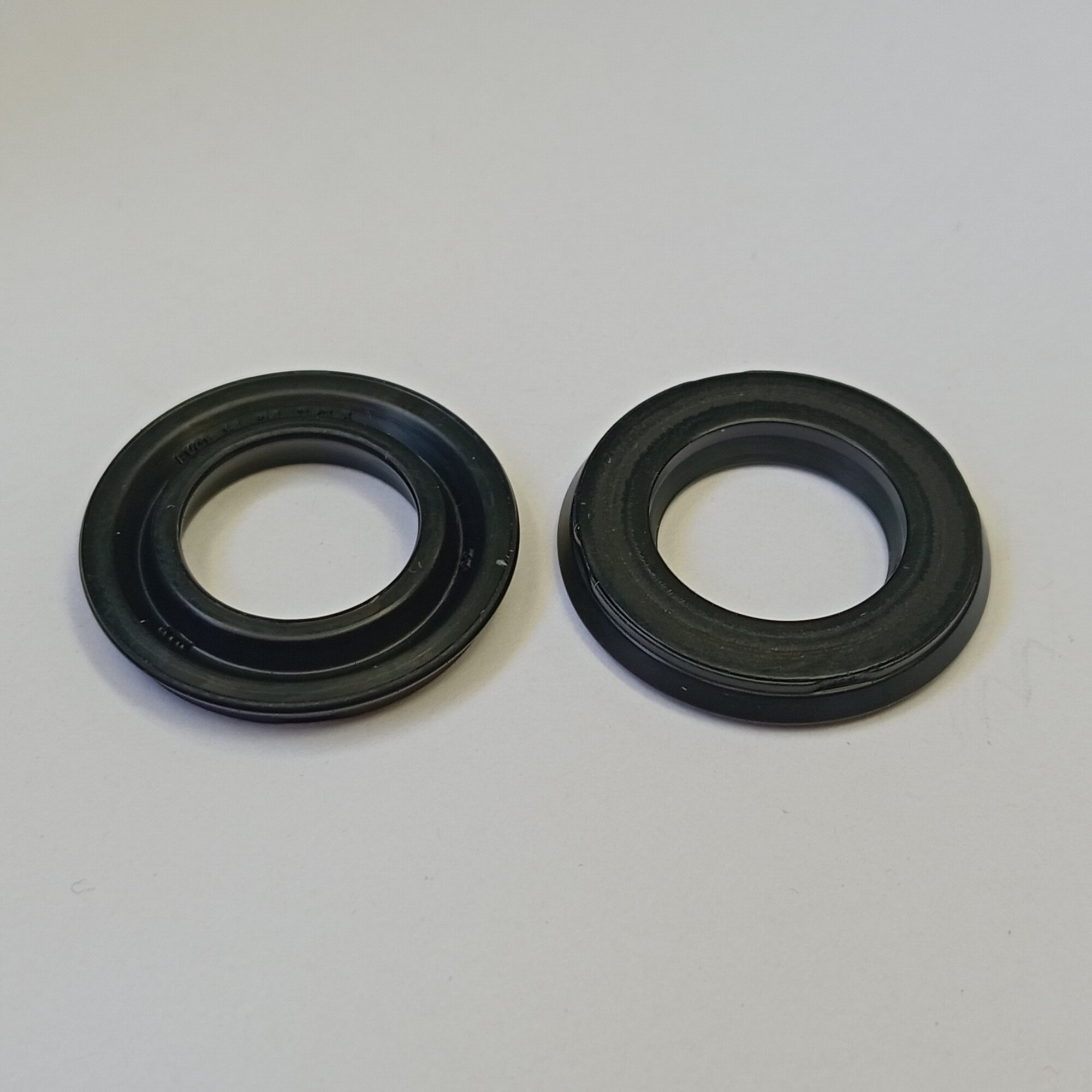 Манжета армированная пневматическая 14x24x3/3.5 PVC1 NBR-80-K-25/C NAK