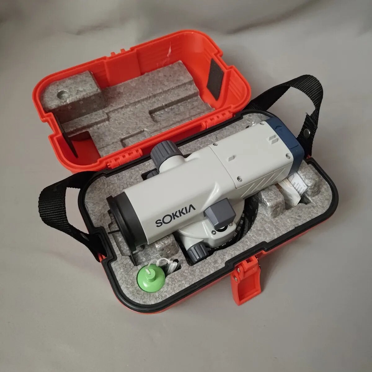 Оптический нивелир